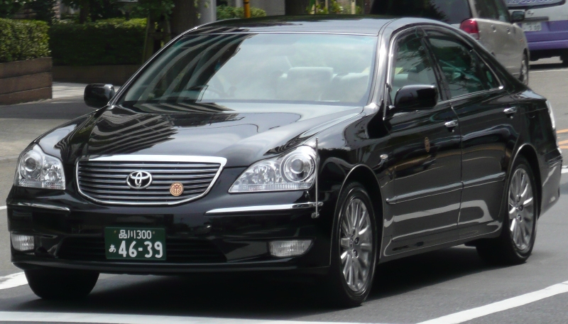 Toyota Crown technical specifications and fuel economy